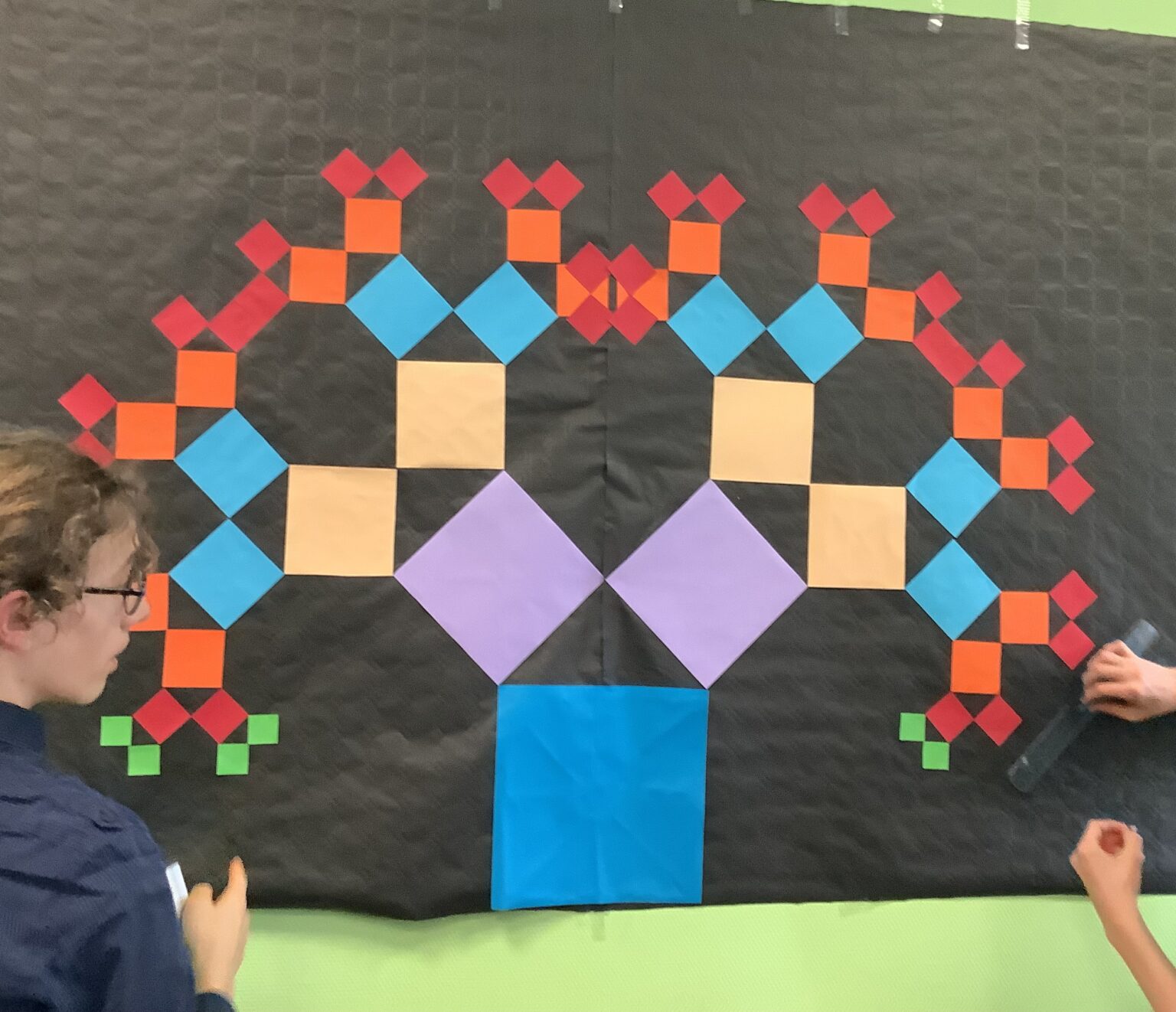 Arbre de Pythagore réalisé par une classe de Seconde – Mathématiques